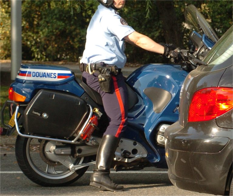 Les revolvers en douane depuis 1970 – Association pour l’Histoire de l ...